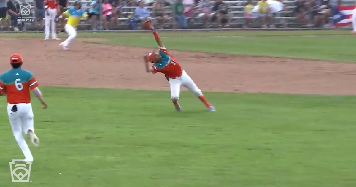 Gederik Alexander Amparo's Catch - Little League