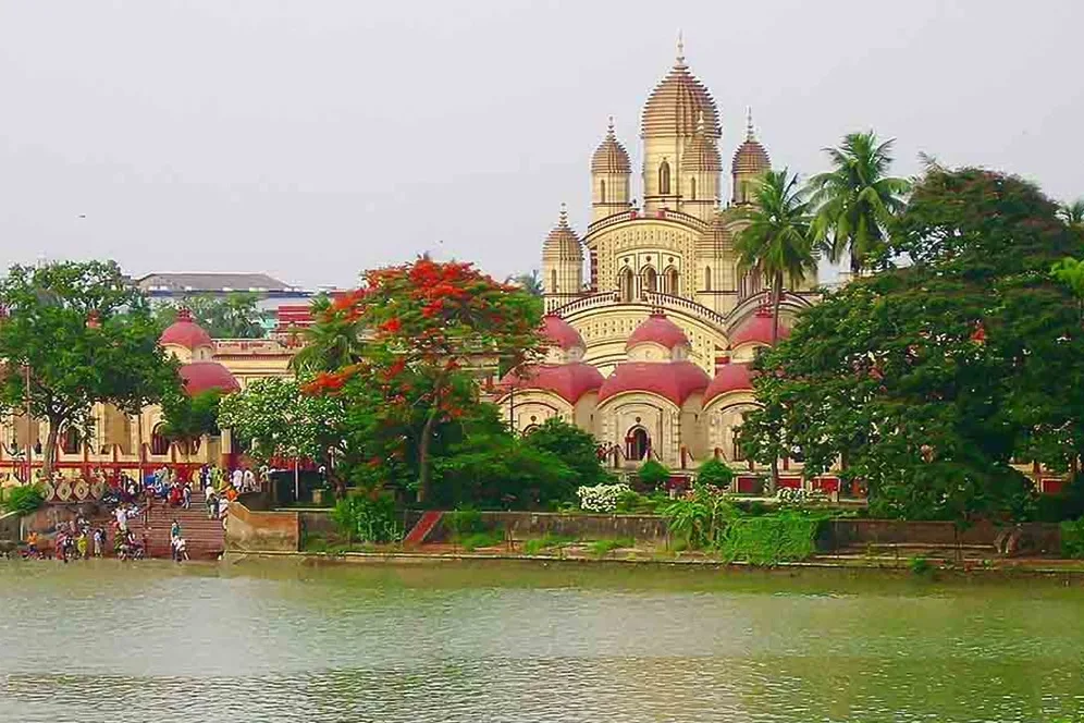Tour to Dakshineswar and Adyapeath with Local Tourism