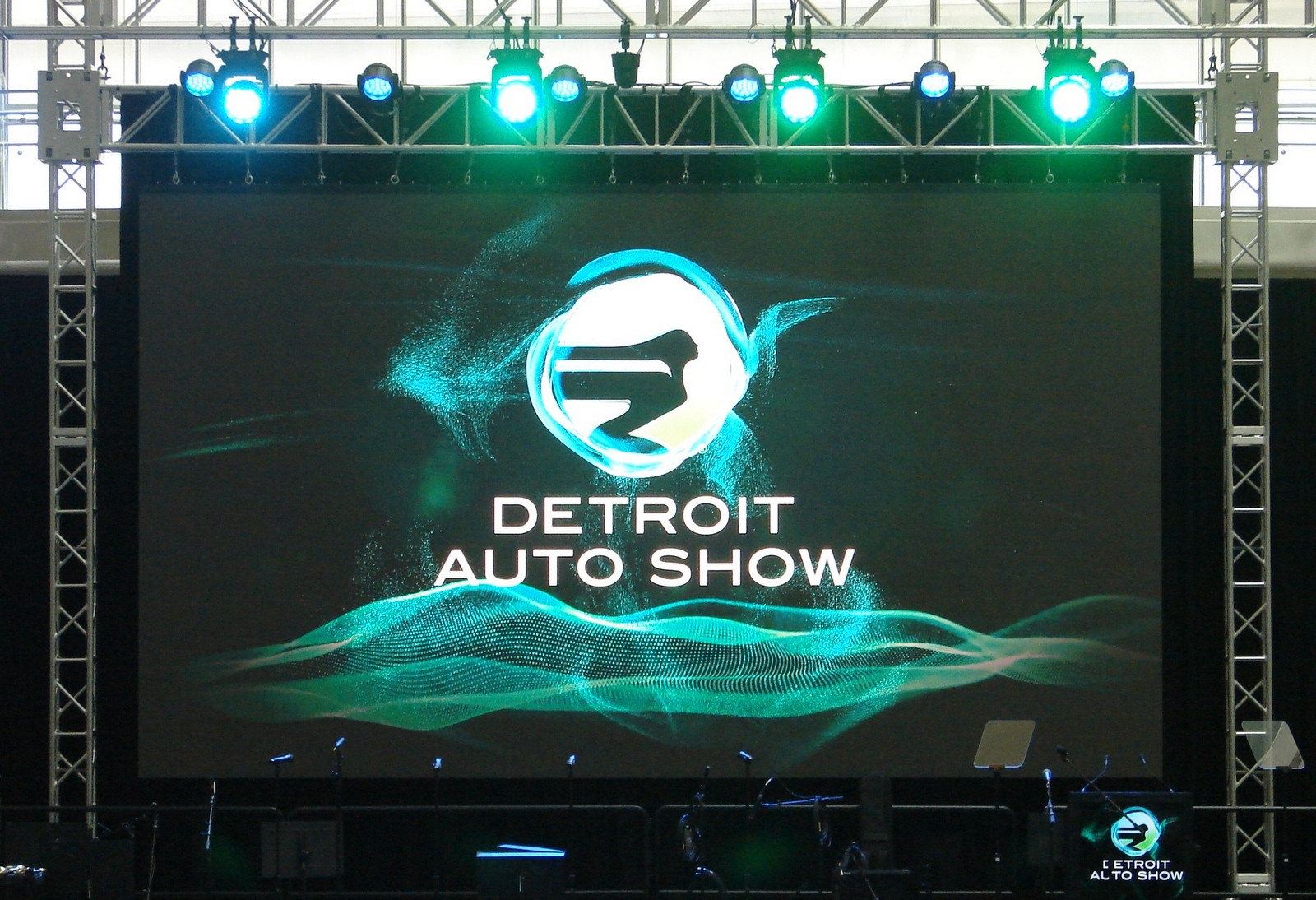 The 2025 Detroit Auto Show Is Back to Its Roots - LACAR
