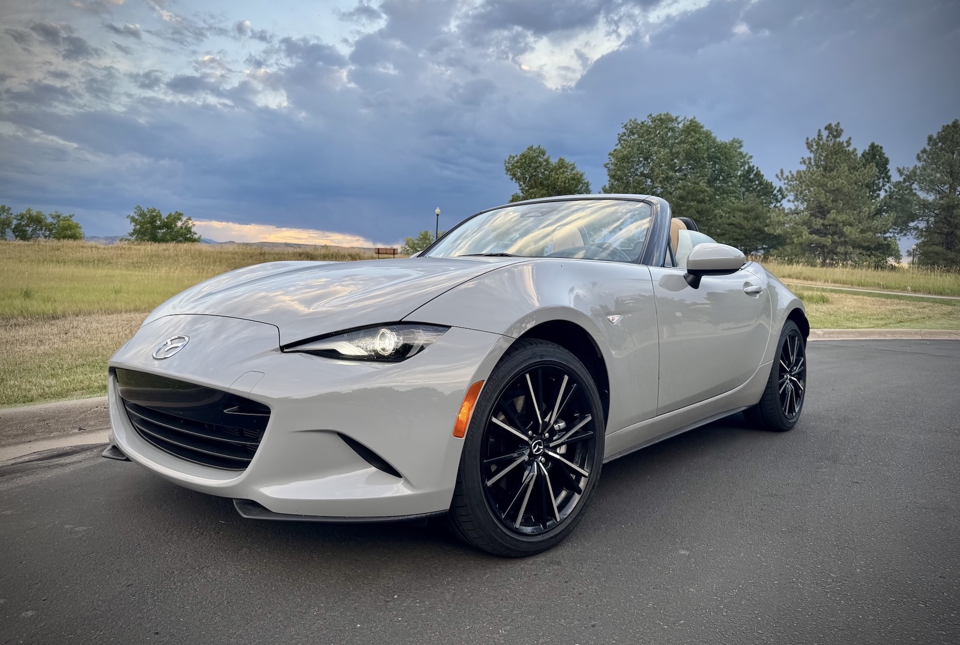 MARVEL THE MIATA'S BALANCING ACT - LACAR