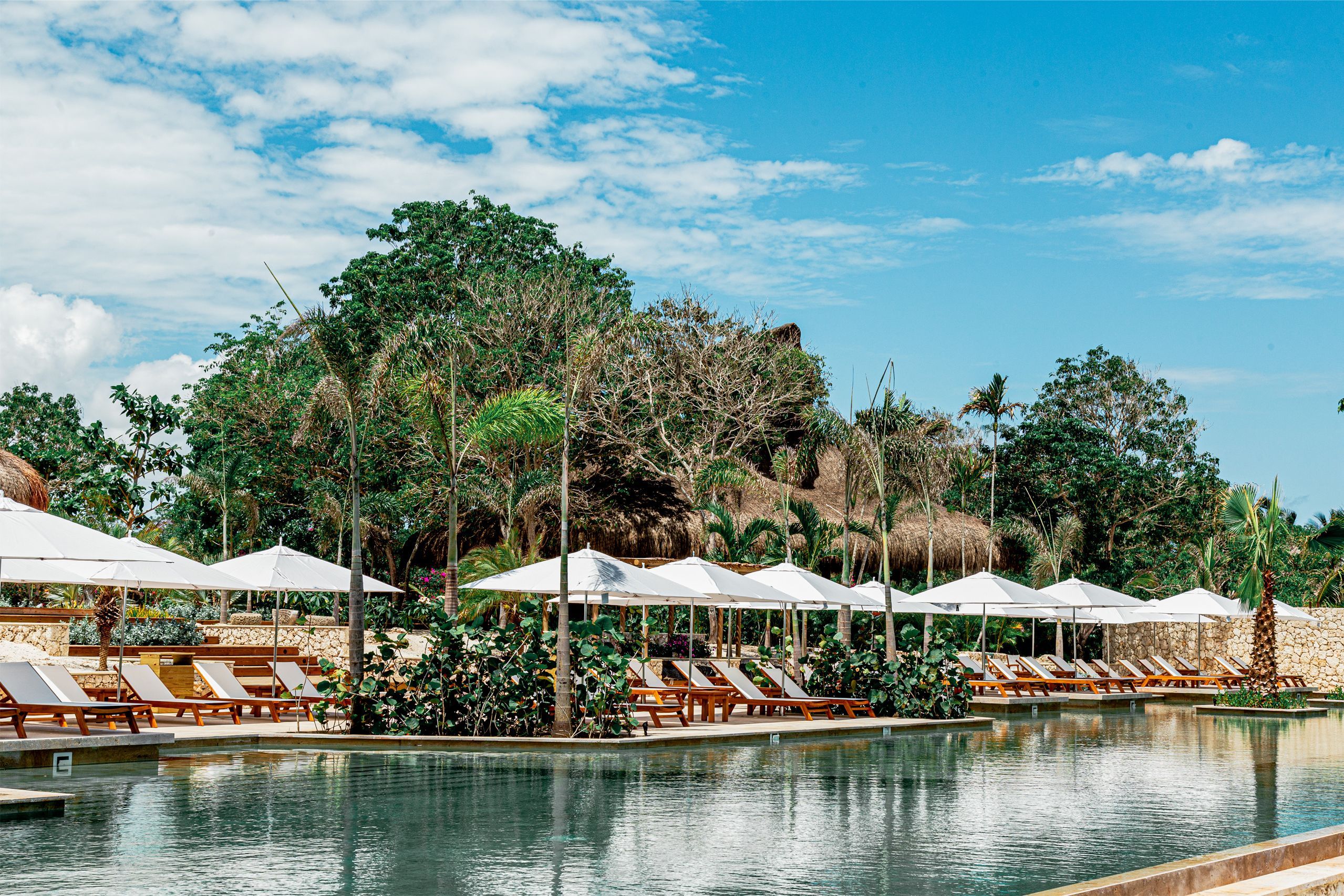 Makani Luxury Beach Club