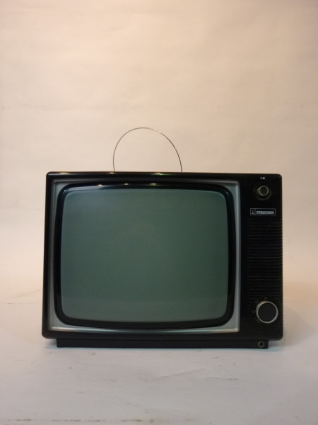 Retro Wood Finish 1970's Ferguson TV | LONDON PROP HIRE