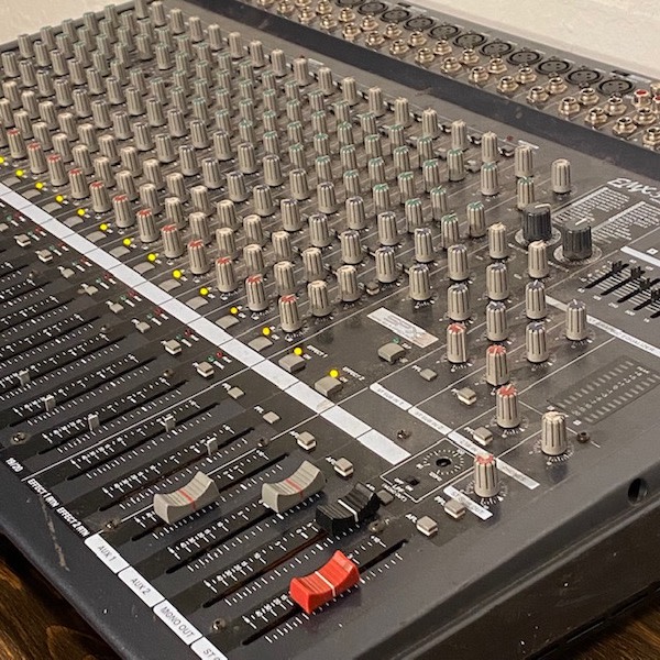 Yamaha EMX 5000-20 Early 00's Mixing Console | 20th Century Props