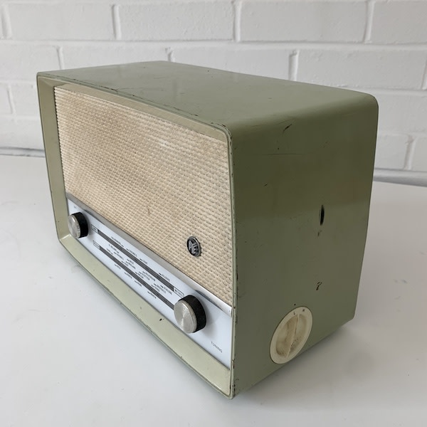 PYE Radio (Non Practical) | 20th Century Props