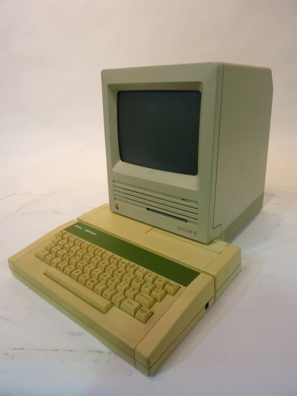 Retro Apple Mac Computer 1980 Edition With Acorn Keyboard (Non ...