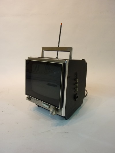 Vintage Televisions | LONDON PROP HIRE