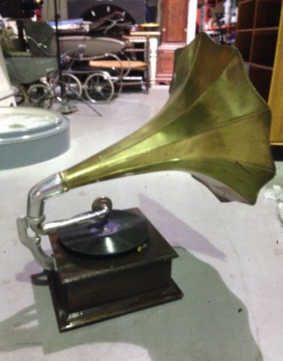 Gramophones / Record Players | 20th Century Props