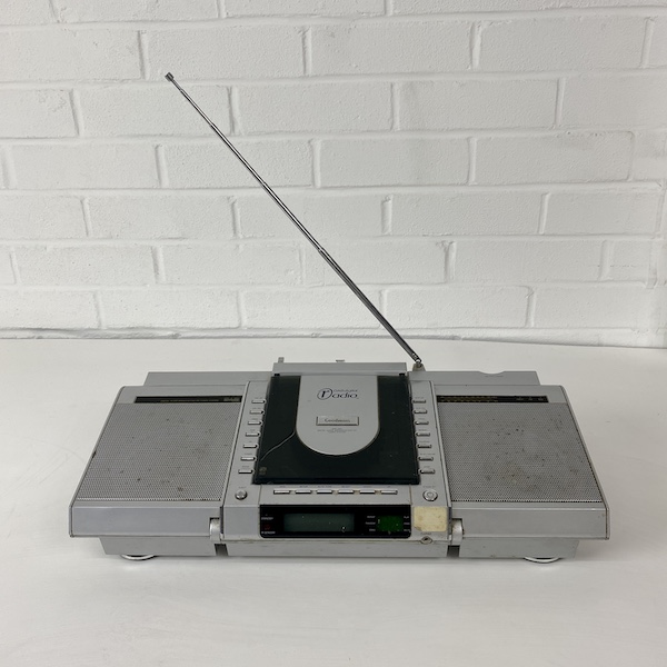 Goodmans GPS 280 Radio (Fully Working) | LONDON PROP HIRE