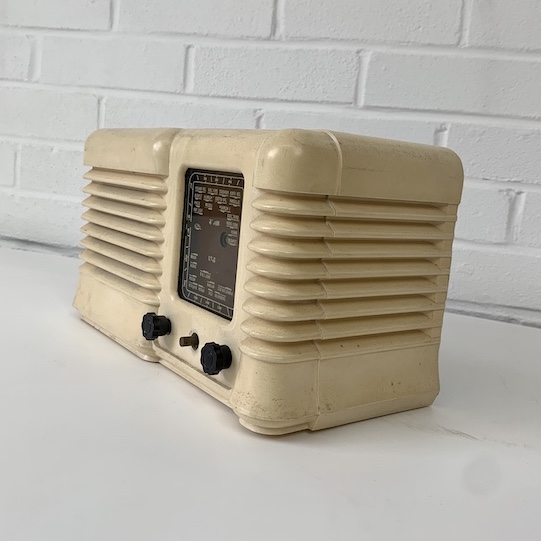 Retro Radio (Non Practical) | 20th Century Props
