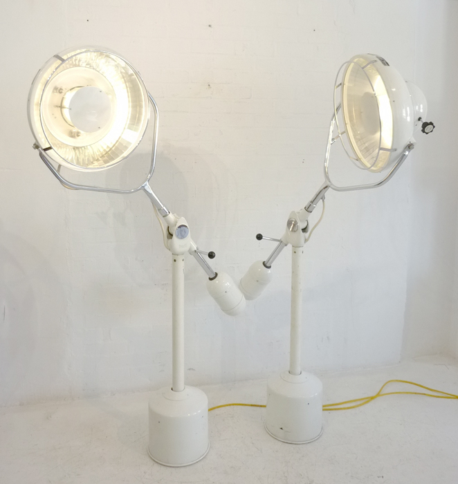 White Operating Theatre Spotlight (Working) | LONDON PROP HIRE