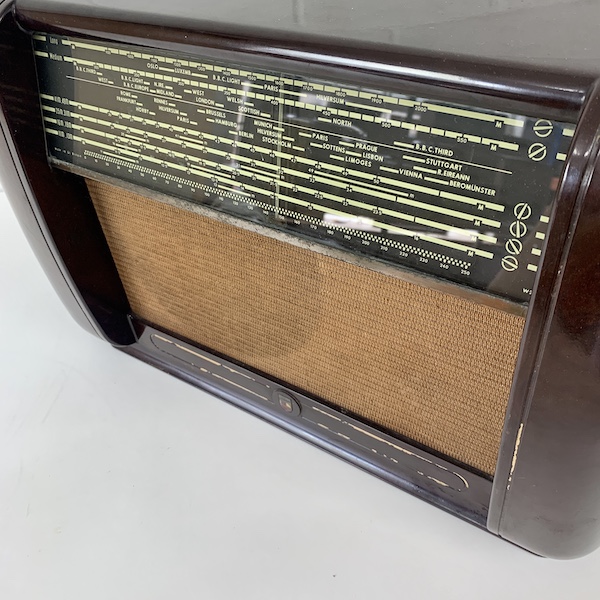 Philips Bakelite Vintage Radio (Non Practical) | 20th Century Props