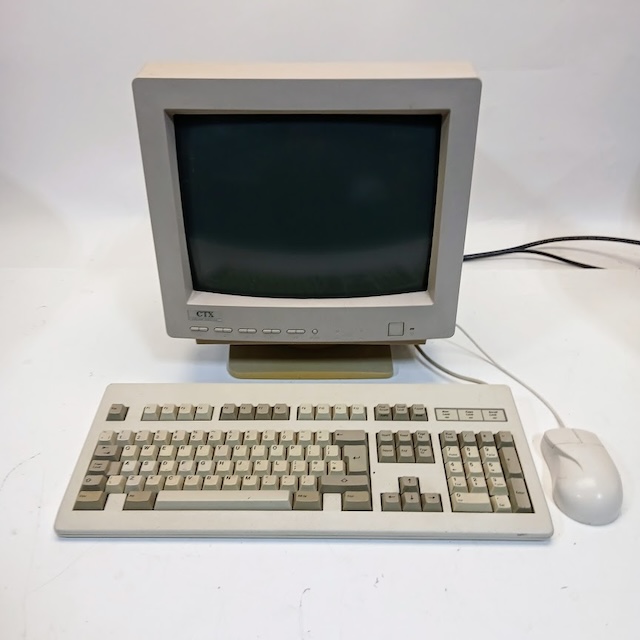 Fully Working Retro CTX Monitor (1998) (13") | LONDON PROP HIRE