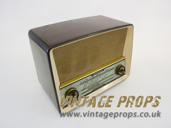 Vintage Bakelite Radio | 20th Century Props