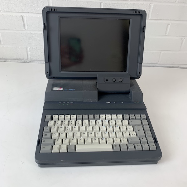 Portable Amstrad ALT 386SX Laptop (1988) (Non Practical) | LONDON PROP HIRE