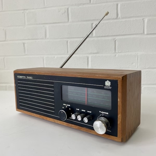 Roberts RM30 Radio (Fully Working) | 20th Century Props