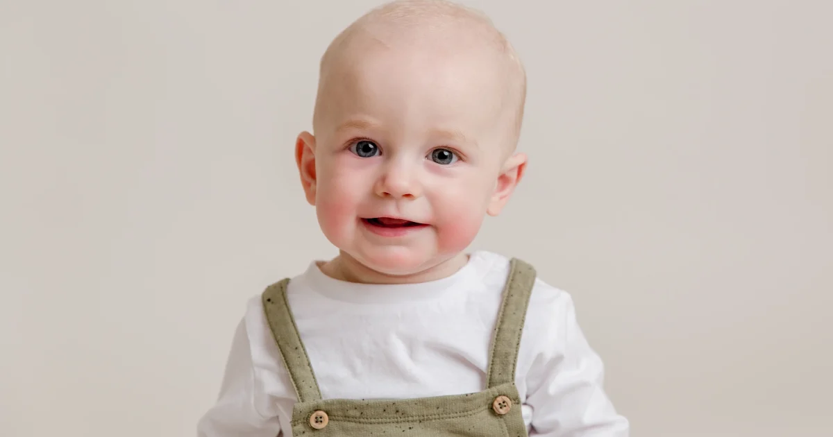 What Is the Best Age for Baby Photos? Complete Age Guide | Louise Mallan