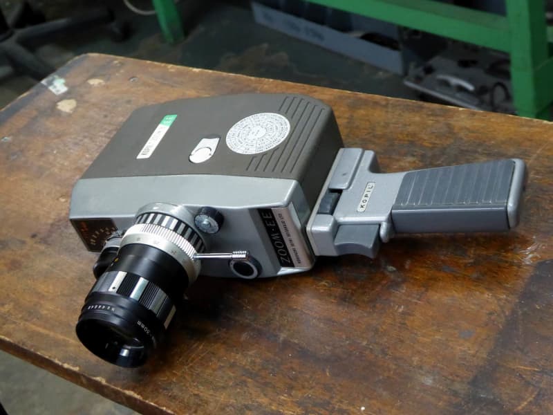 Practical 1960s 8mm wind-up cine film camera with zoom lens | Electro ...