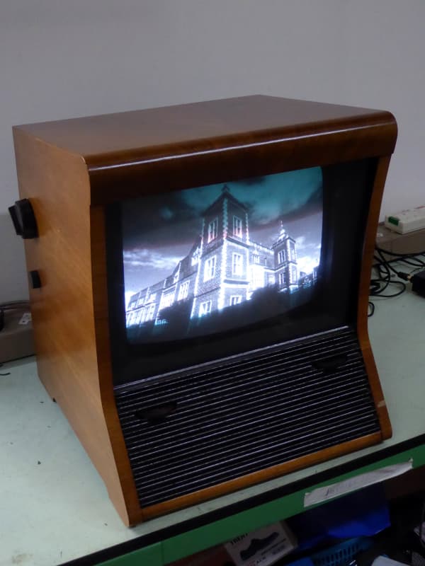 Fully practical 405 line era PYE V4 TV from the 1950s in veneered ...