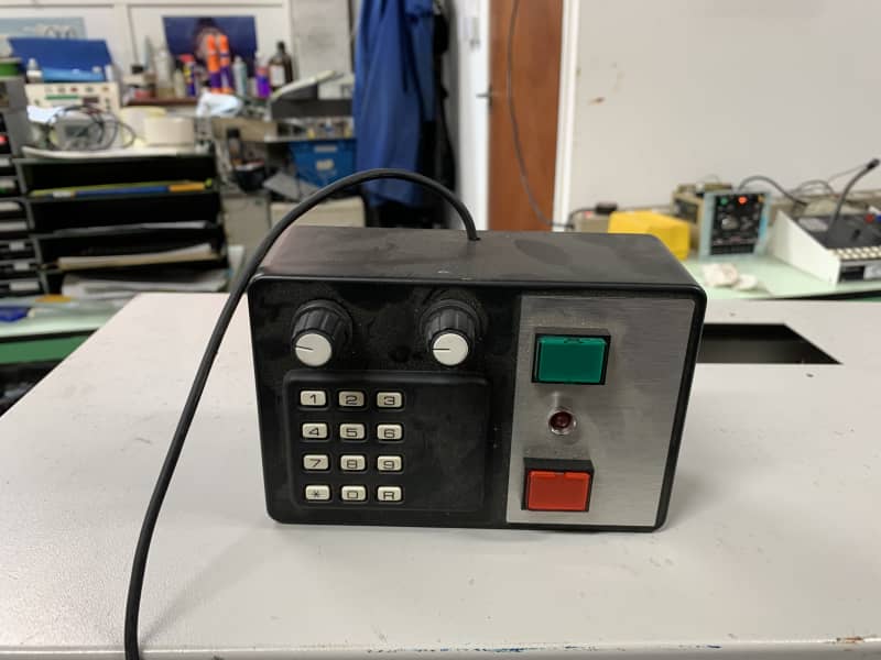 Small gadget box with keypad and red/green buttons | Electro Props Hire