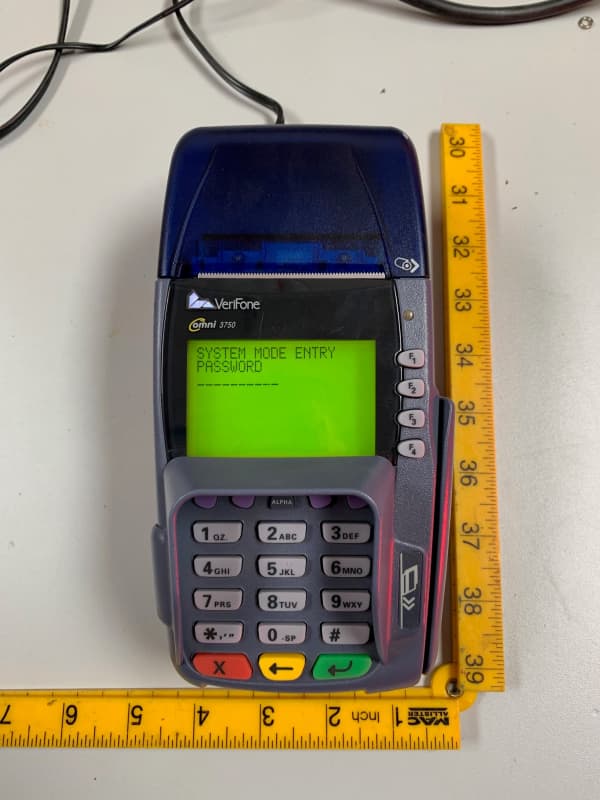 Practical chip and pin PDQ machine (Verifone omni 3750) | Electro Props ...