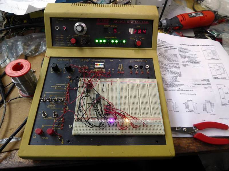 Practical controllable electronics lab flashing LEDs breadboard ...