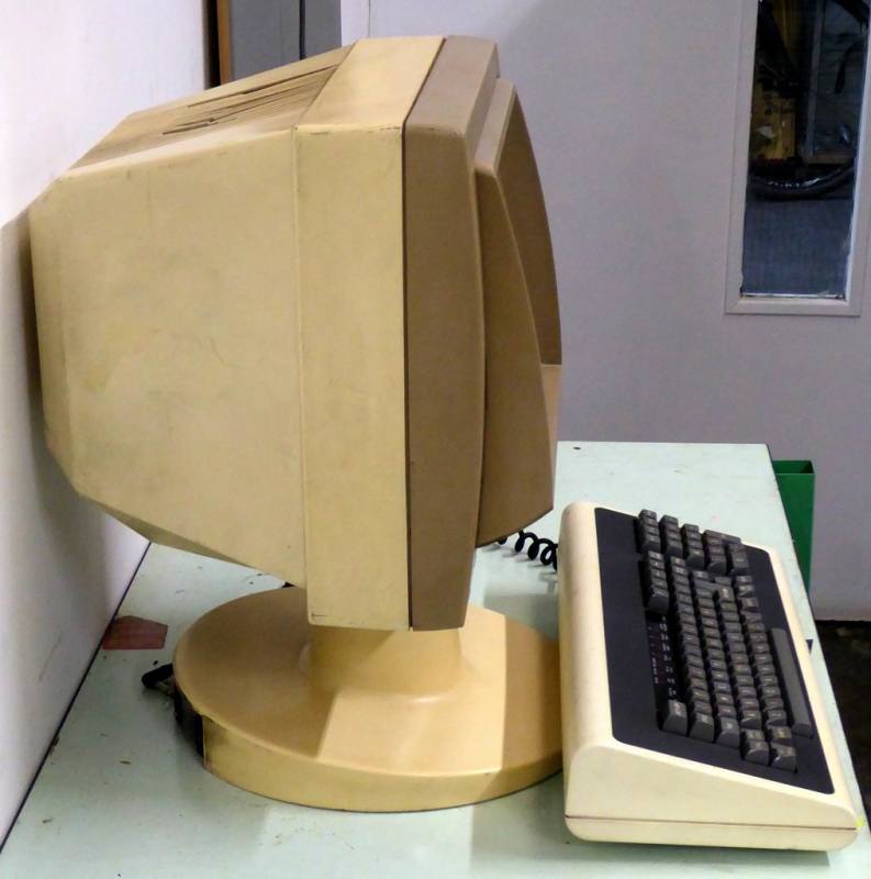Stylish 1970s-1980s stalk computer terminal with keyboard | Electro ...