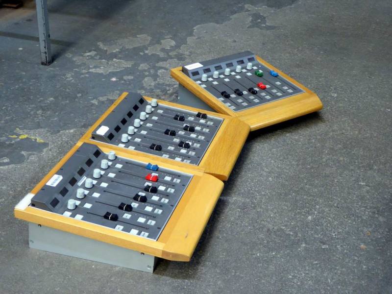 Audio mixer modules with linear faders & wood surrounds | Electro Props ...