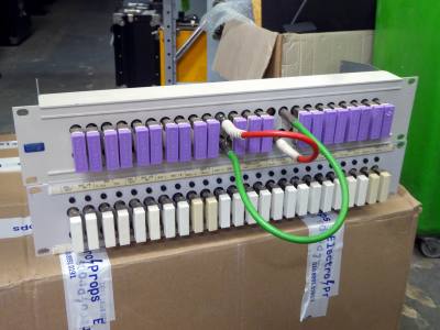 19" rack mounting PCB card frame with repeating circuit boards & red eject levers | Electro ...