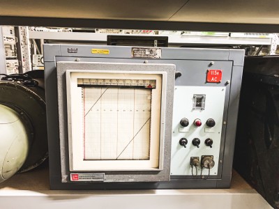 Polygraph/medical chart recorder/seismograph | Electro Props Hire
