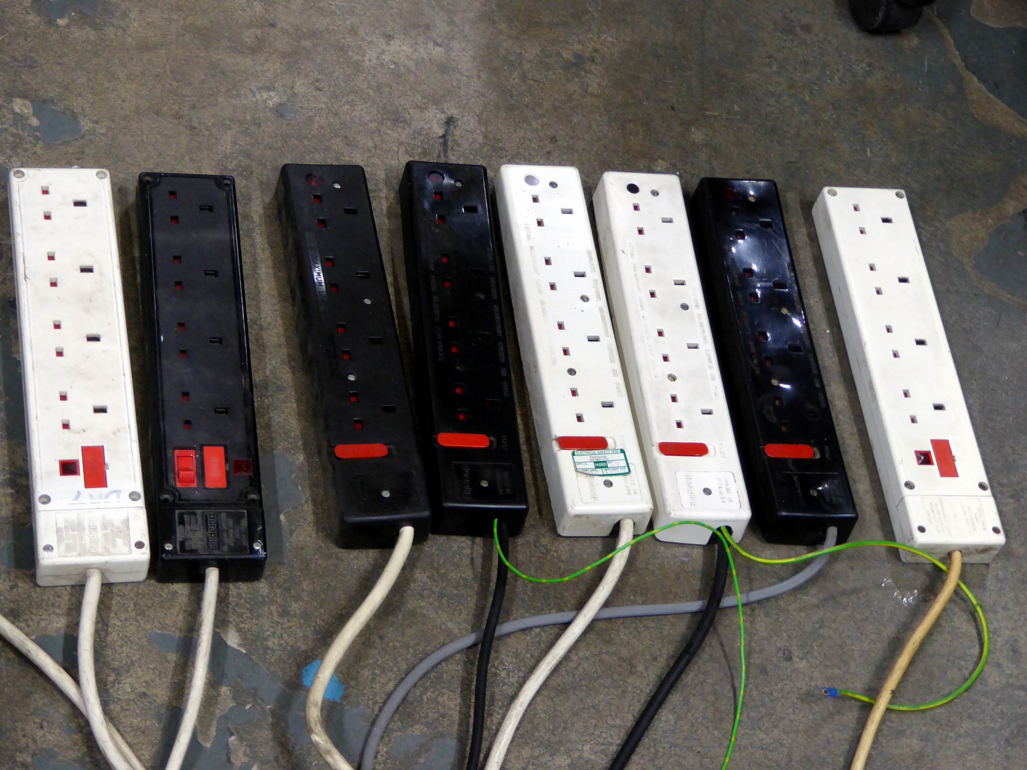 1970s era Duraplug 4 way mains extension blocks | Electro Props Hire