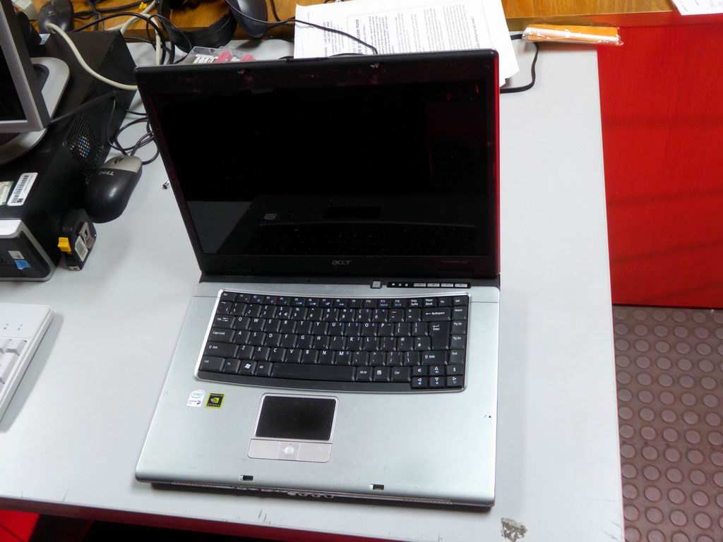 Plain silver laptop computer - non prac | Electro Props Hire