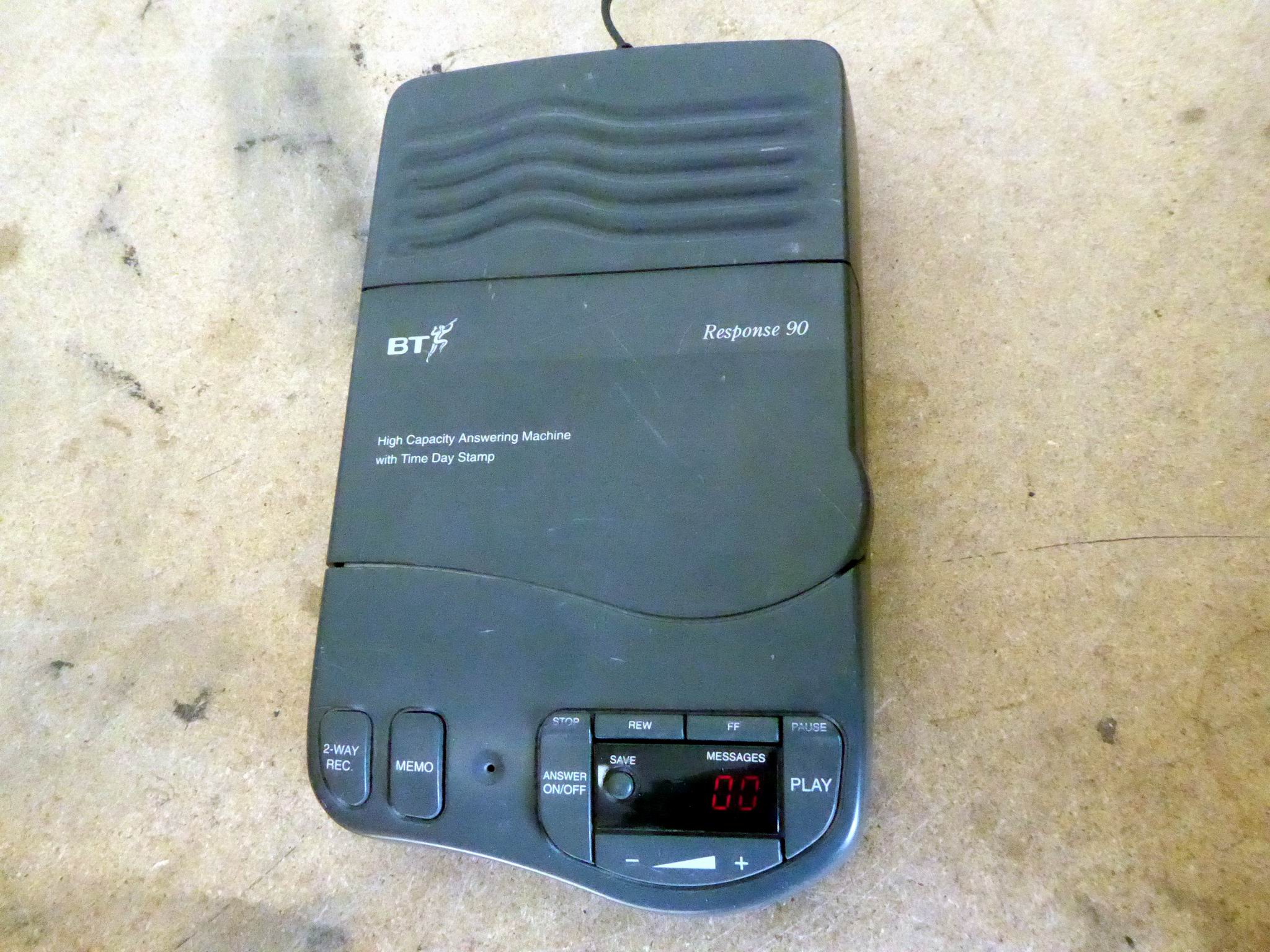 Practical 1990s answerphone/answering machine using micro cassettes ...