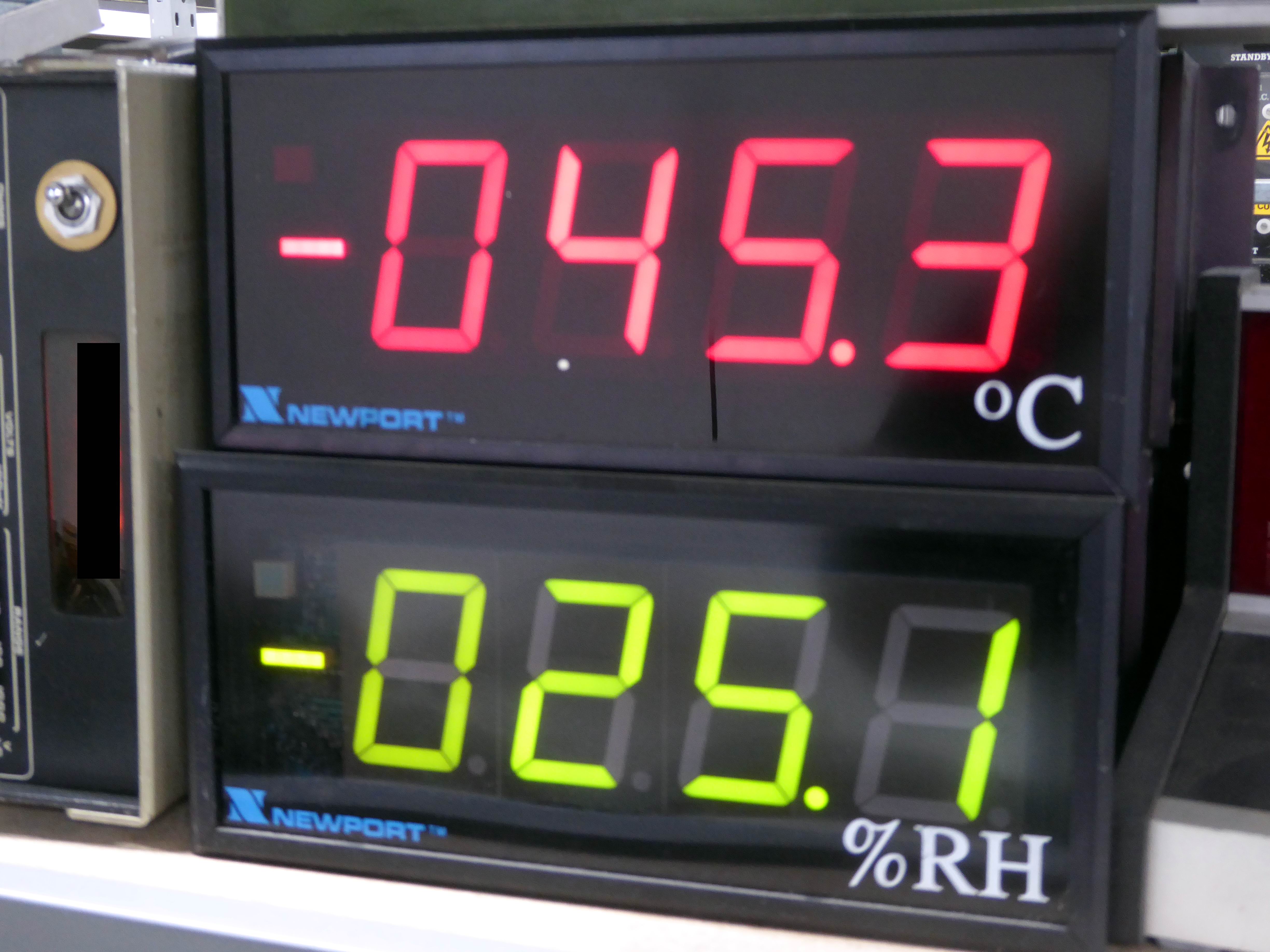 Practical 4 digit, 7 segment digital displays in red or green 4" digits ...