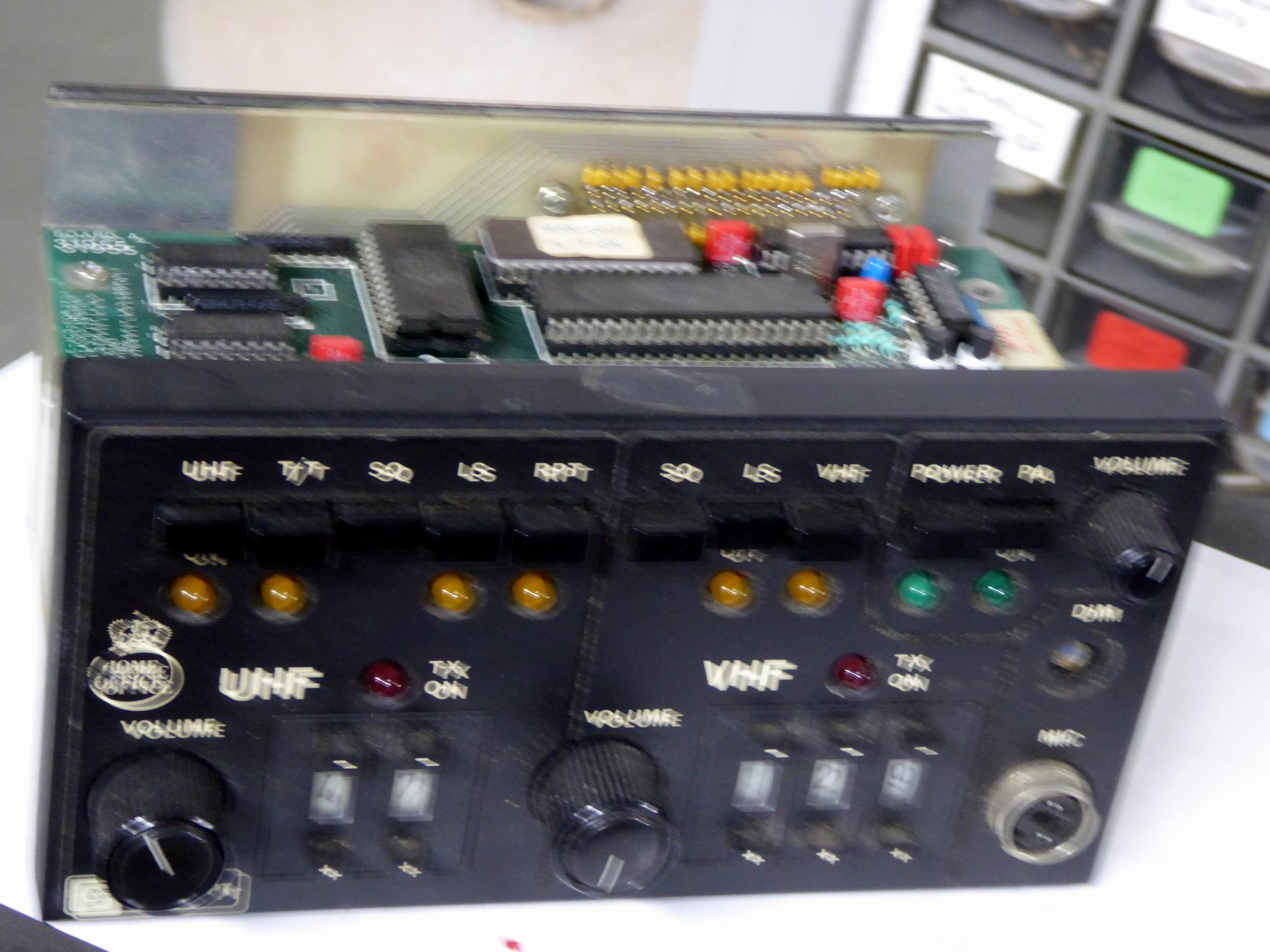Aircraft UHF/VHF radio panel | Electro Props Hire