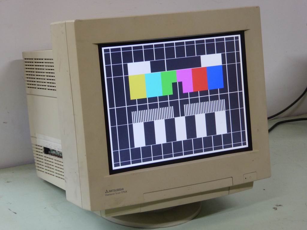 Practical rollbar free PC computer VGA CRT style 17" monitor with ...