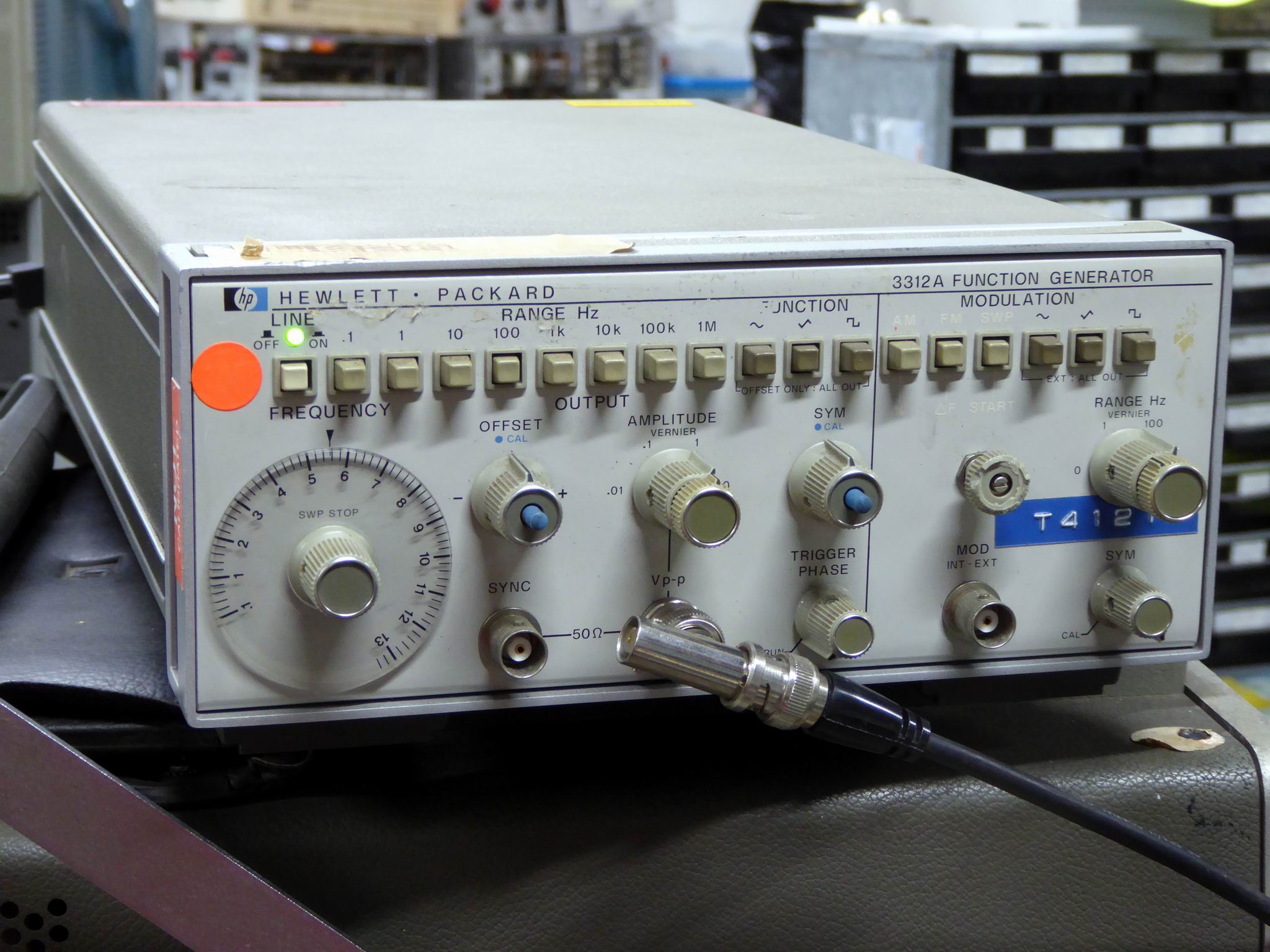 Practical Hewlett Packard 3312A laboratory sweep frequency function ...