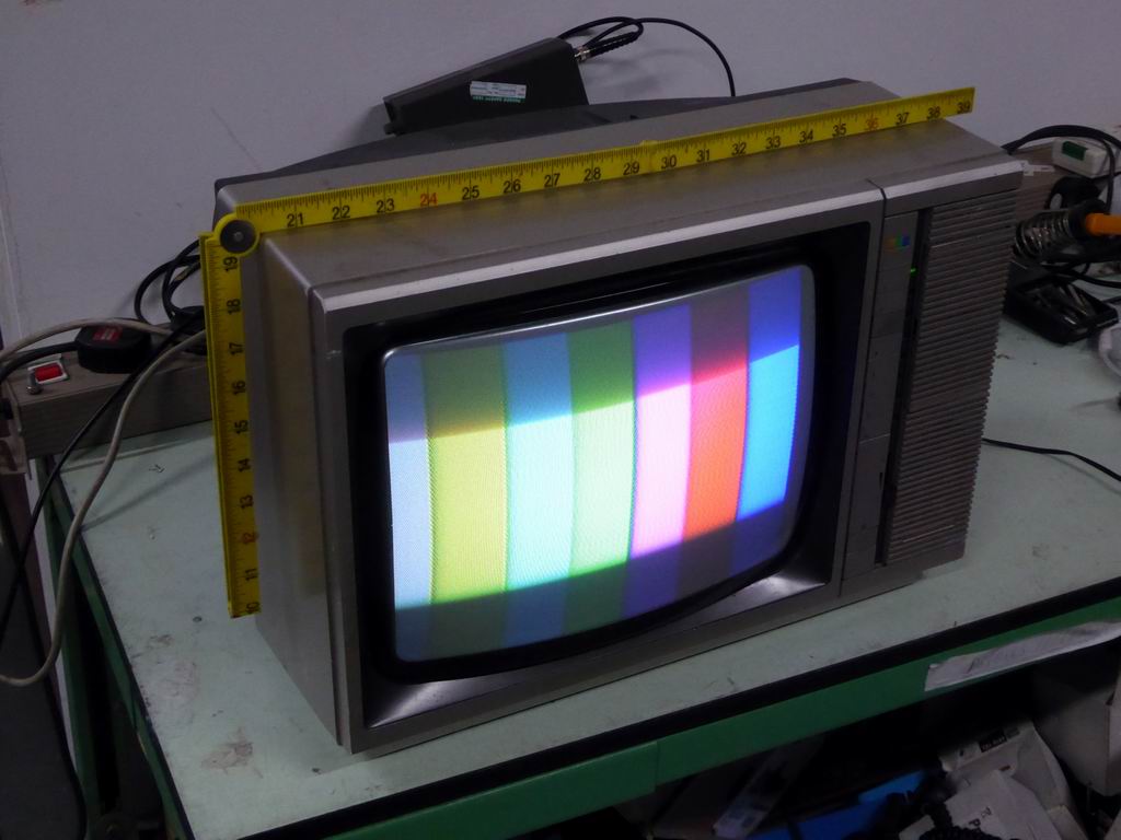 Practical 1980s 15" Samsung CI-338F portable colour TV | Electro Props Hire
