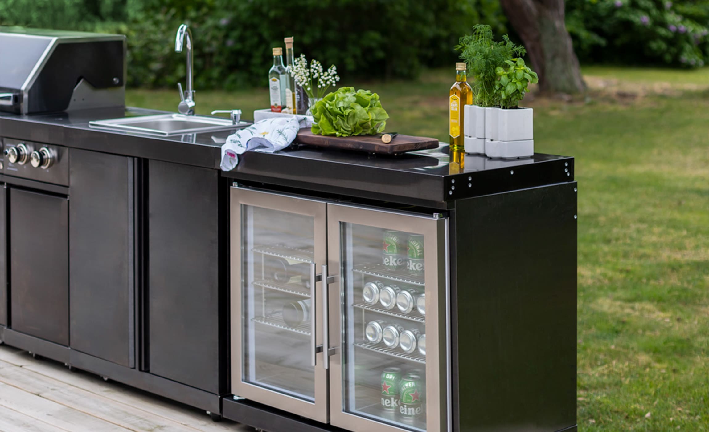 Outdoor fridge