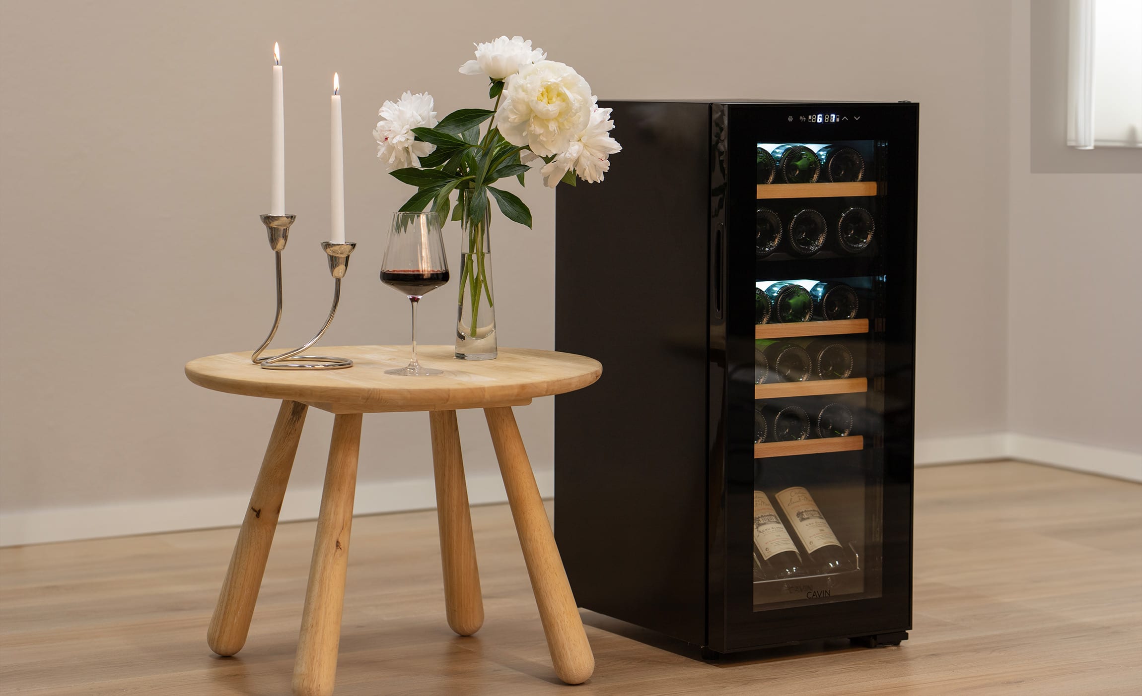 Cave à vin avec deux zones de température