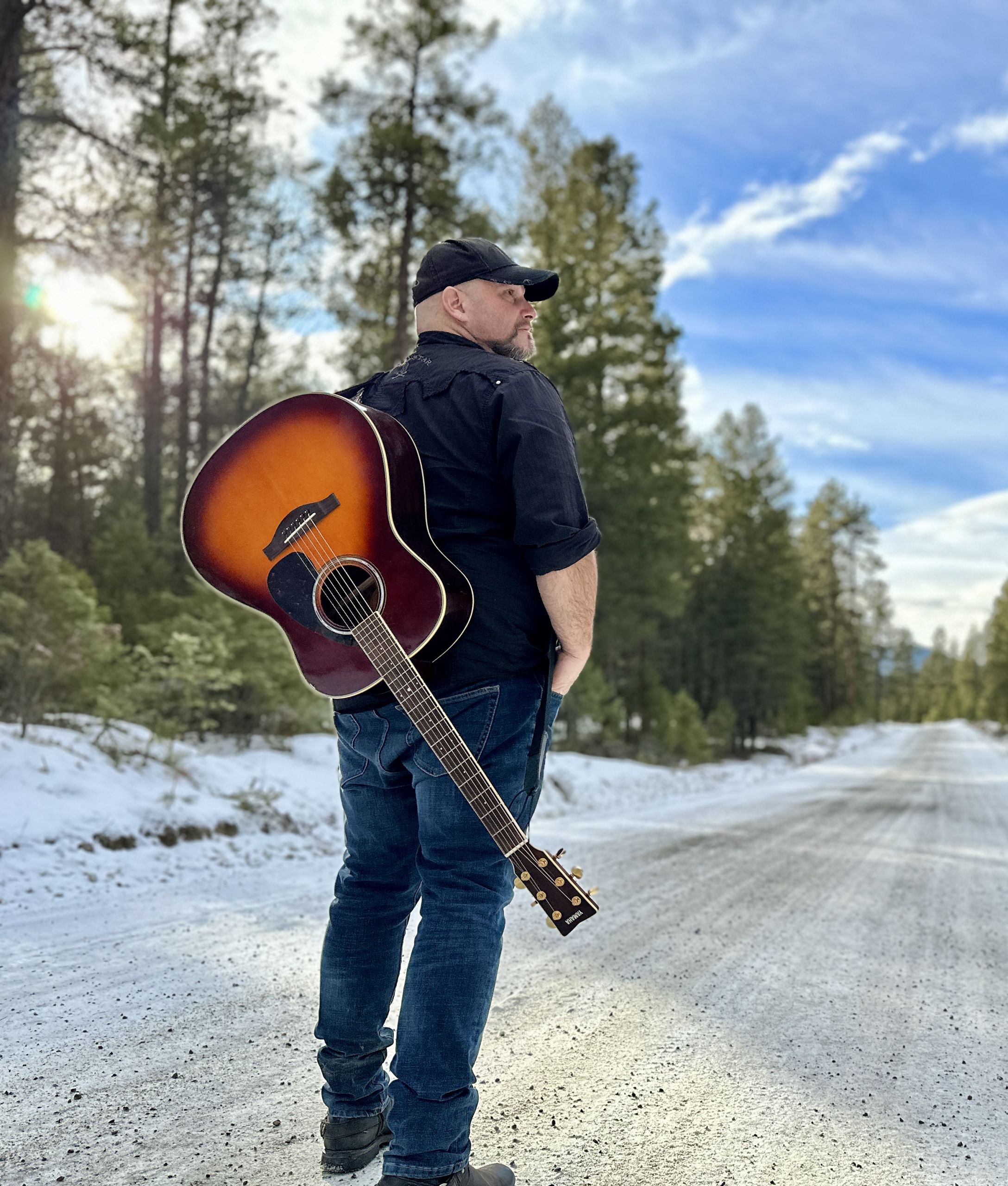 Singer/Songwriter Doug Robb - Stagehand