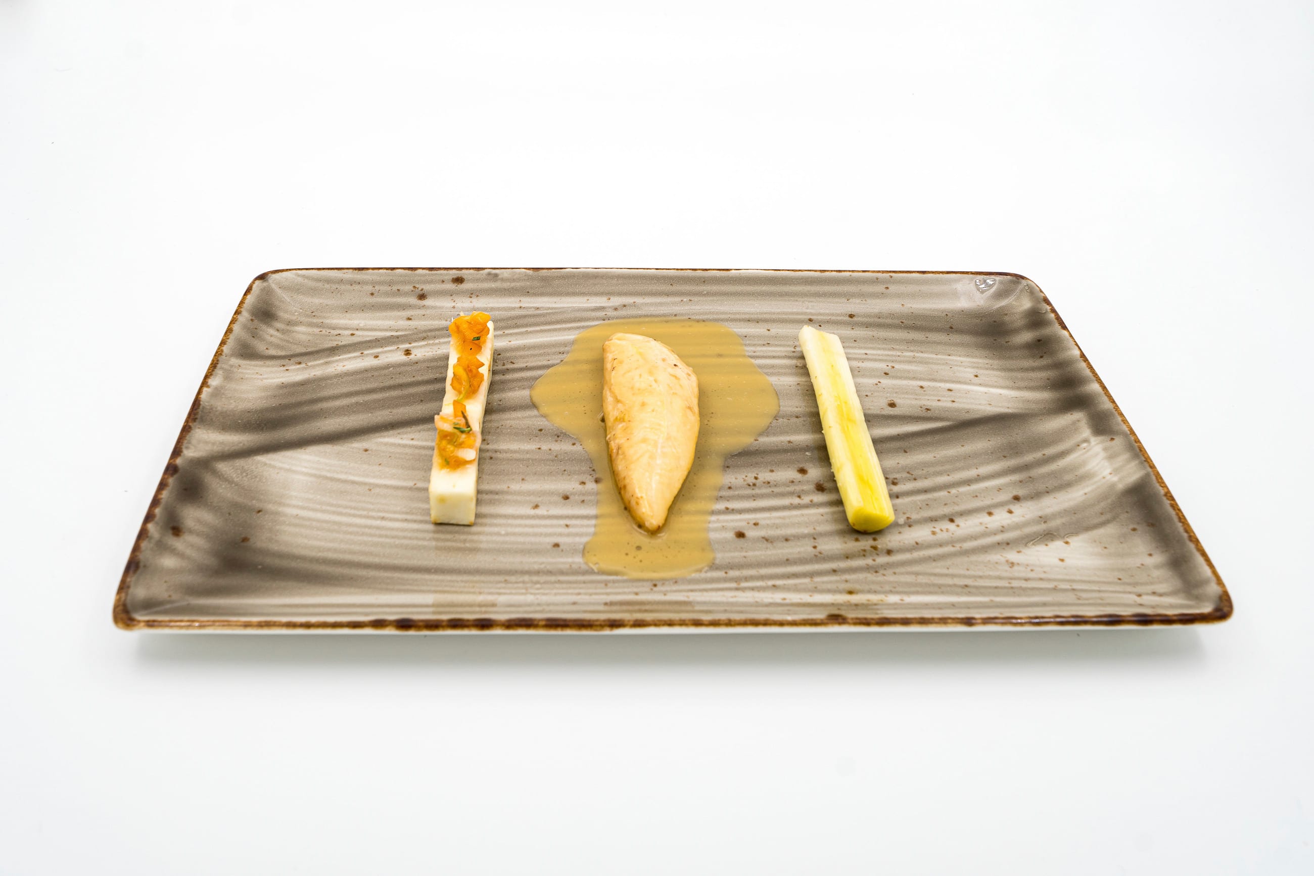 Essen Anrichten: Schlichte Eleganz › mit Sebastian Frank | LUSINI