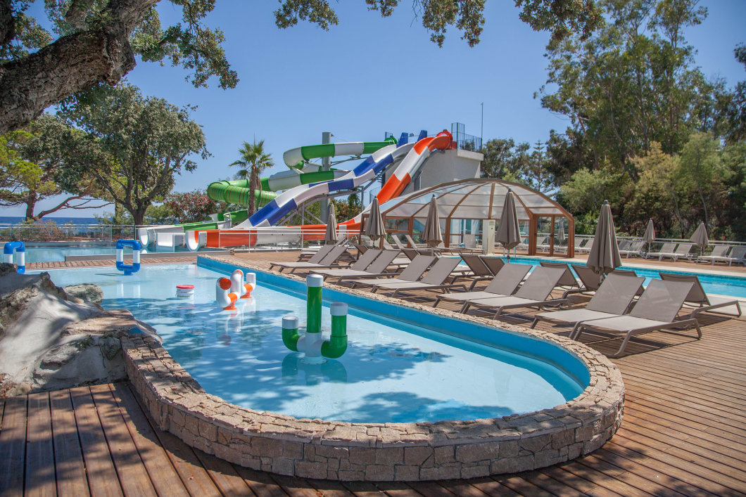 Camping Corse | 4 et 5 étoiles avec parc aquatique | Campings.Luxe