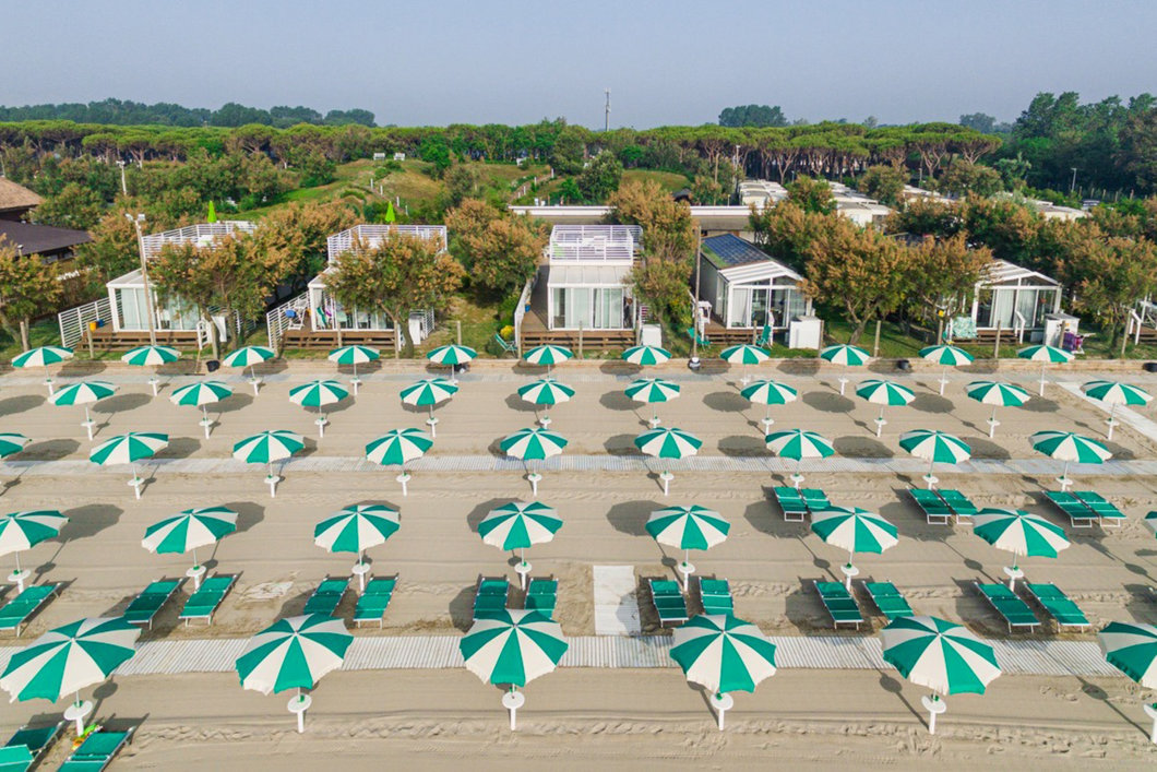 Campsites Italy | 4 and 5 stars with water park | Campings.Luxury