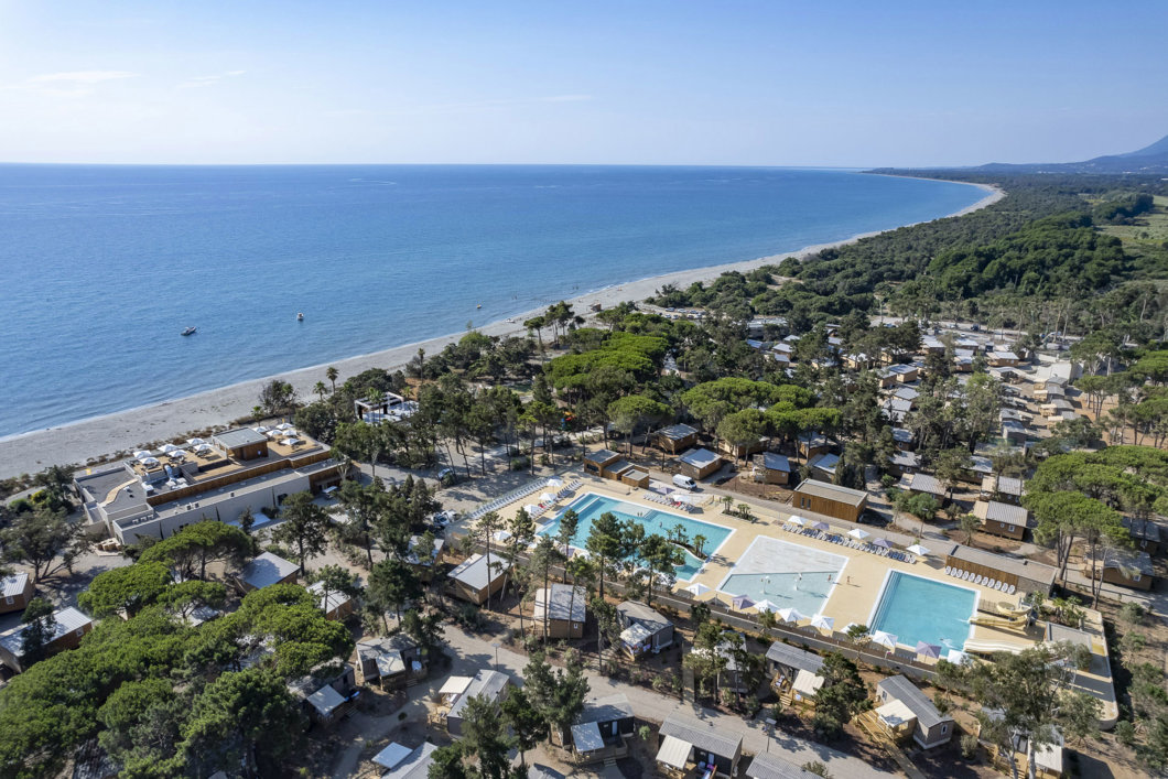 Camping Corse | 4 et 5 étoiles avec parc aquatique | Campings.Luxe