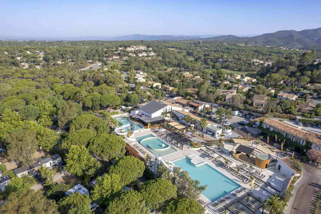 Camping Var | 4 et 5 étoiles avec parc aquatique | Campings.Luxe
