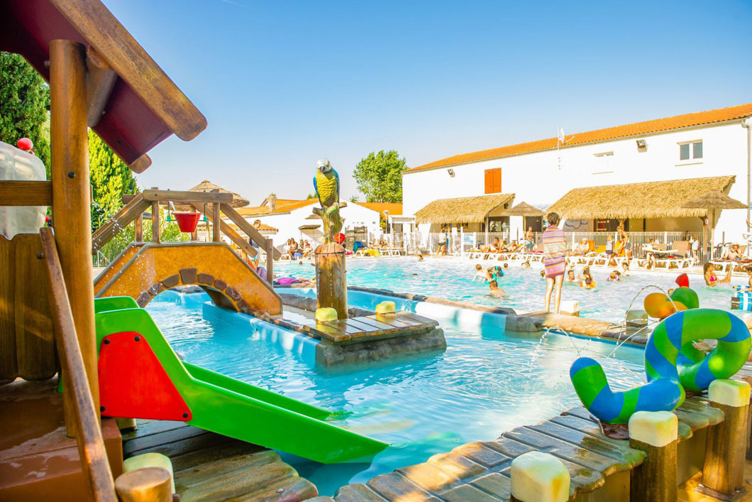 Camping Île d’Oléron | 4 et 5 étoiles avec parc aquatique | Campings.Luxe
