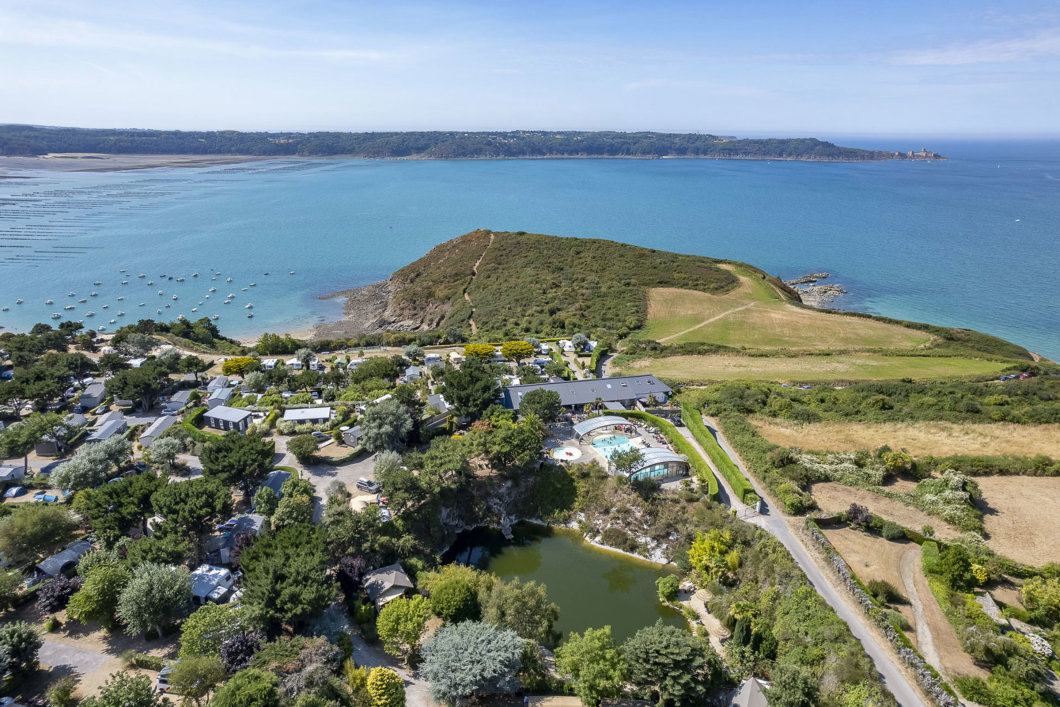 Le Châtelet - Romanée - Luxury Campsite Côtes-d'Armor - Saint-Cast-le ...