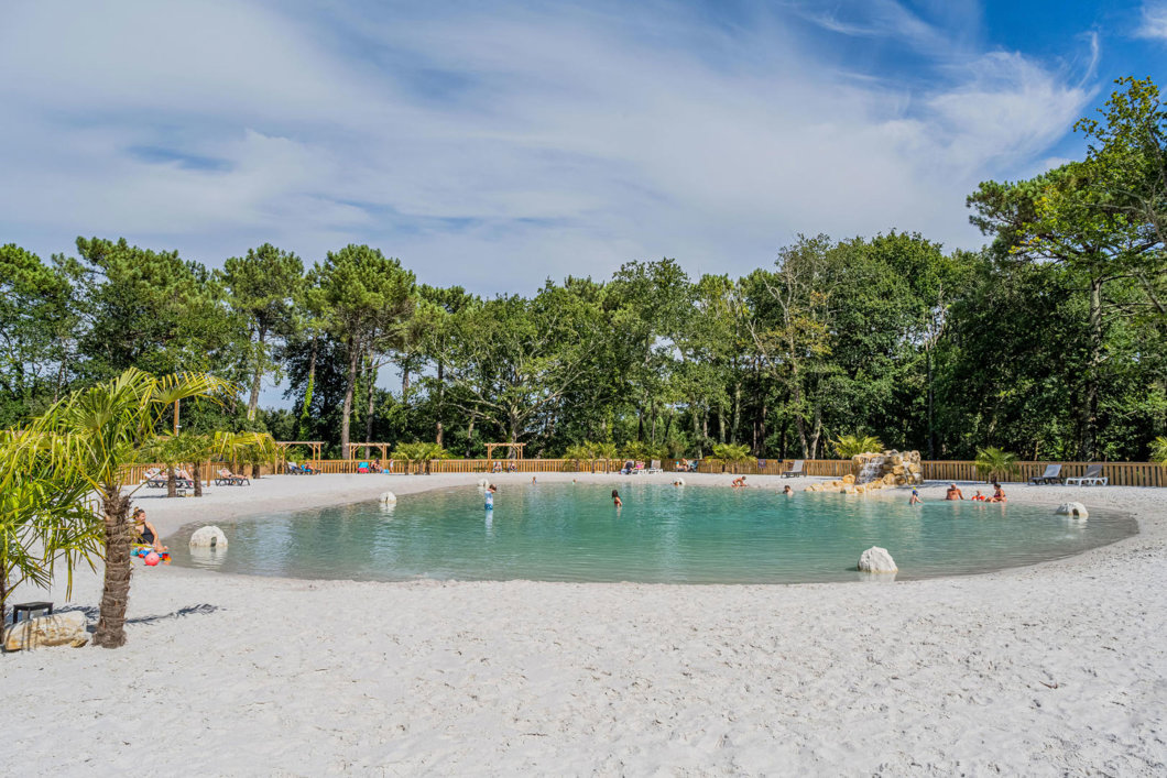 Dossier thématique : Top 10 des campings avec lagon en France