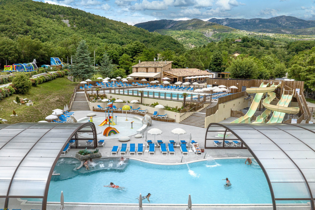 Campsites French Alps | 4 and 5 stars with water park | Campings.Luxury