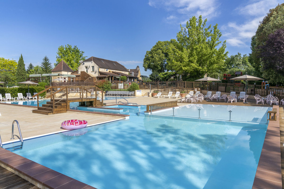 Les Grottes de Roffy - Romanée - Camping de luxe Dordogne - Sainte ...